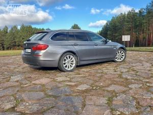 Grey BMW 520 2012 in Vilnius, with an engine capacity of 2.00 L and mileage of 300 thousand km for 8900 €, photo 7 on AUTOMOTO.COM.LV