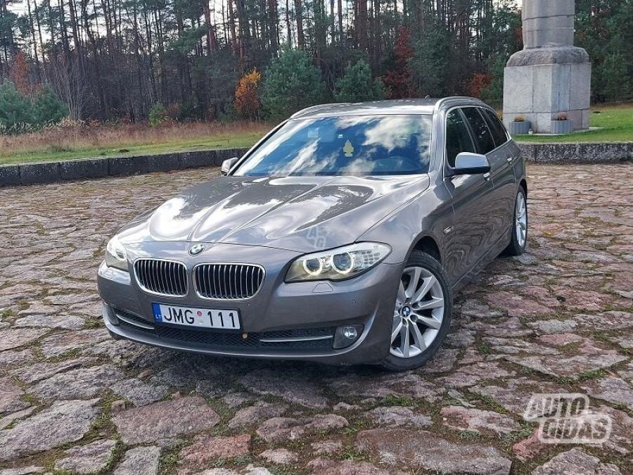 Grey BMW 520 2012 in Vilnius, with an engine capacity of 2.00 L and mileage of 300 thousand km for 8900 €, photo 11 on AUTOMOTO.COM.LV