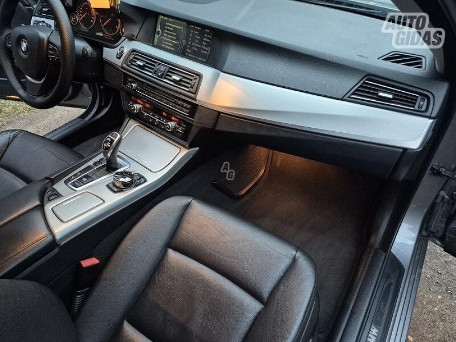 Grey BMW 520 2012 in Vilnius, with an engine capacity of 2.00 L and mileage of 300 thousand km for 8900 €, photo 13 on AUTOMOTO.COM.LV
