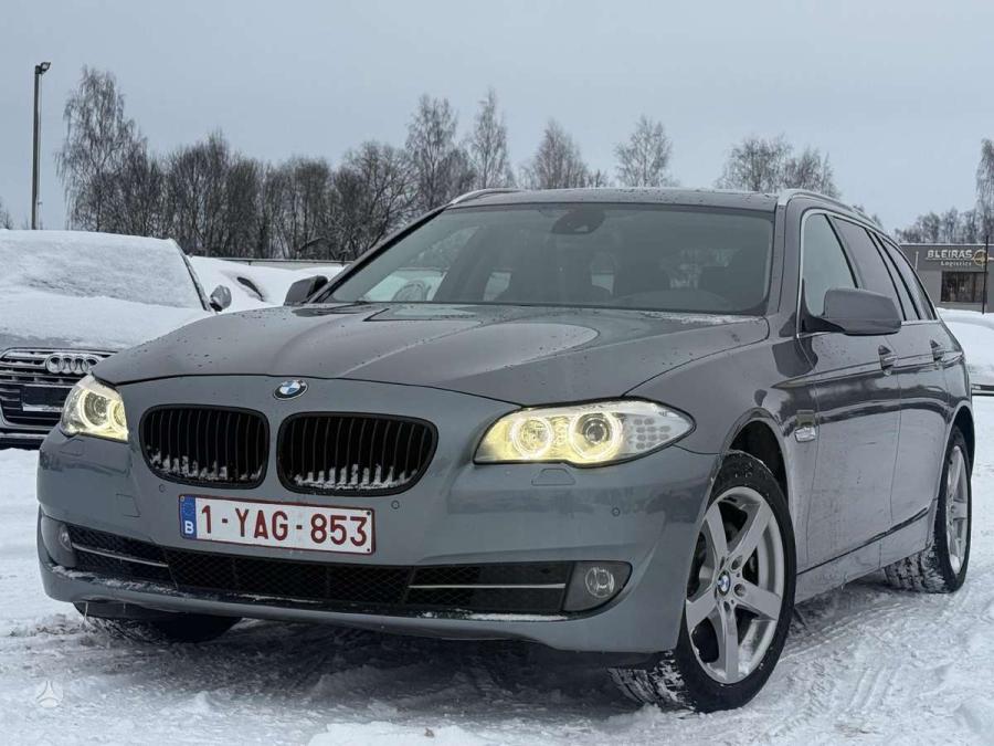 Grey BMW 520 2012 in Utena, with an engine capacity of 2.00 L and mileage of 287 thousand km for 7600 €, photo 2 on AUTOMOTO.COM.LV