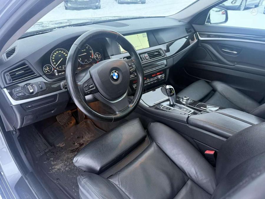 Grey BMW 520 2012 in Utena, with an engine capacity of 2.00 L and mileage of 287 thousand km for 7600 €, photo 16 on AUTOMOTO.COM.LV