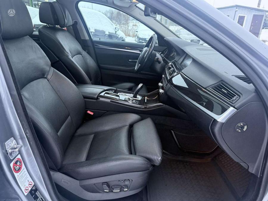 Grey BMW 520 2012 in Utena, with an engine capacity of 2.00 L and mileage of 287 thousand km for 7600 €, photo 21 on AUTOMOTO.COM.LV