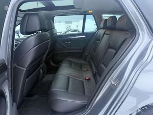Grey BMW 520 2012 in Utena, with an engine capacity of 2.00 L and mileage of 287 thousand km for 7600 €, photo 23 on AUTOMOTO.COM.LV