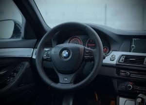 Pelēks BMW 520 2012 Tauragė, ar dzinēja tilpumu 2.00 L un nobraukumu 248 tūkst. km par 8400 €, foto 33 vietnē AUTOMOTO.COM.LV