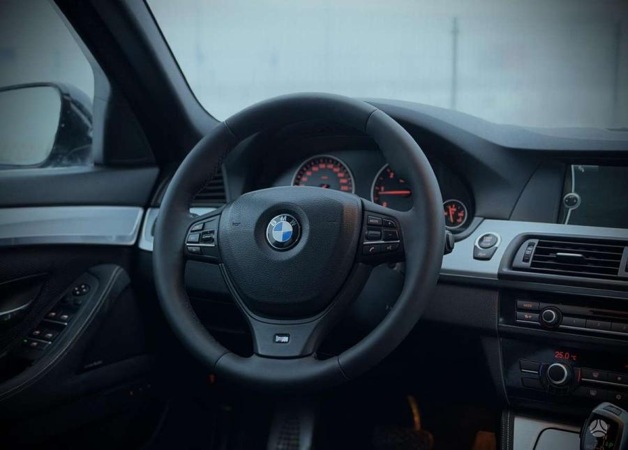 Pelēks BMW 520 2012 Tauragė, ar dzinēja tilpumu 2.00 L un nobraukumu 248 tūkst. km par 8400 €, foto 33 vietnē AUTOMOTO.COM.LV