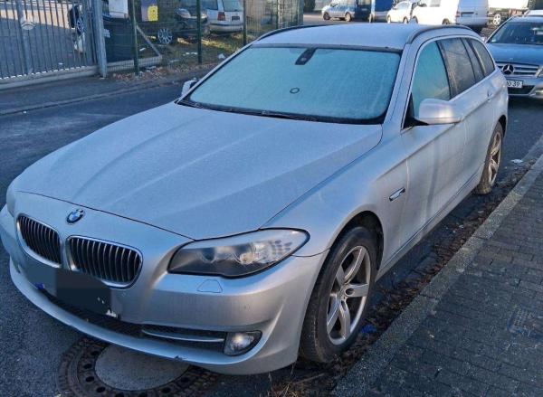Pelēks BMW 520 2012 Marijampole, ar dzinēja tilpumu 2.00 L un nobraukumu 300 tūkst. km par 5200 €, foto 1 vietnē AUTOMOTO.COM.LV