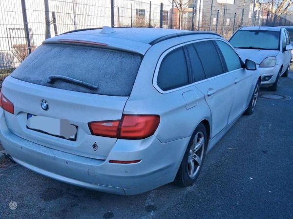Pelēks BMW 520 2012 Marijampole, ar dzinēja tilpumu 2.00 L un nobraukumu 300 tūkst. km par 5200 €, foto 3 vietnē AUTOMOTO.COM.LV