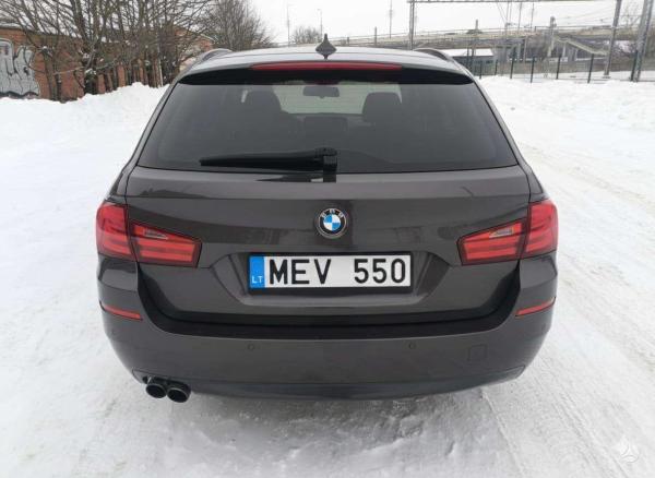 Grey BMW 520 2012 in Siauliai, with an engine capacity of 2.00 L and mileage of 304 thousand km for 8500 €, photo 5 on AUTOMOTO.COM.LV