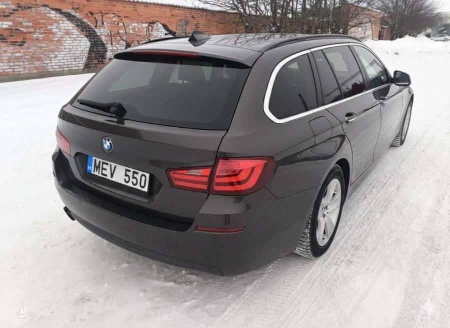 Pelēks BMW 520 2012 Šauļi, ar dzinēja tilpumu 2.00 L un nobraukumu 304 tūkst. km par 8500 €, foto 6 vietnē AUTOMOTO.COM.LV