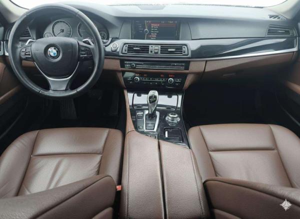 Grey BMW 520 2012 in Siauliai, with an engine capacity of 2.00 L and mileage of 304 thousand km for 8500 €, photo 9 on AUTOMOTO.COM.LV