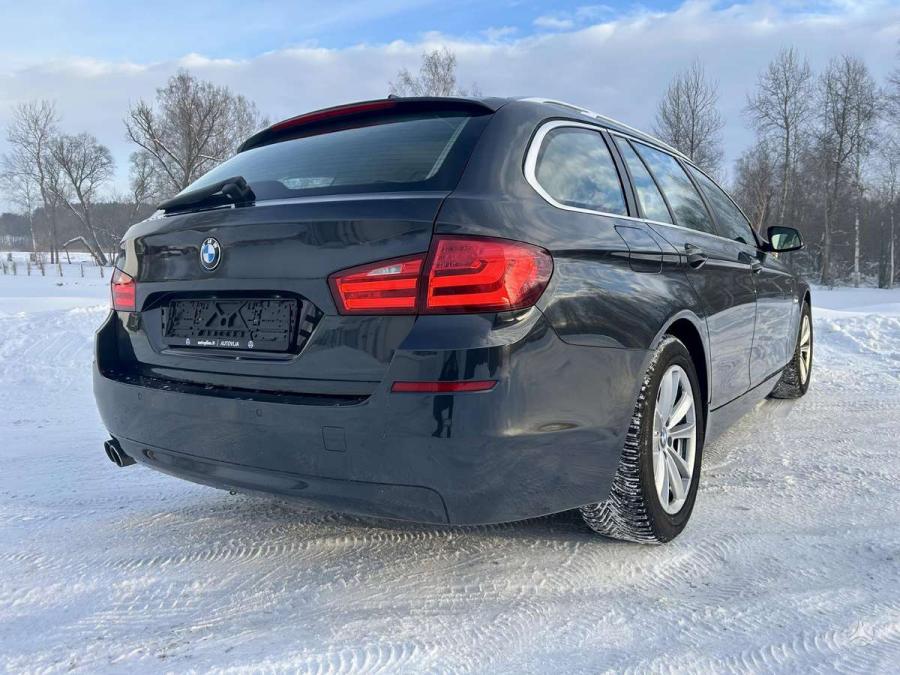 Grey BMW 520 2012 in Utena, with an engine capacity of 2.00 L and mileage of 336 thousand km for 6950 €, photo 8 on AUTOMOTO.COM.LV