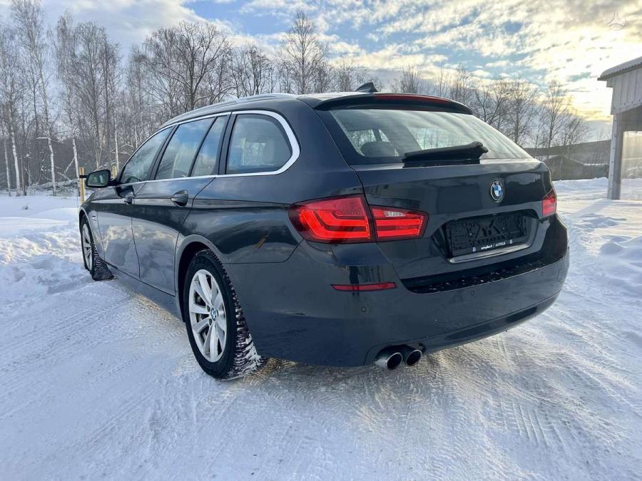 Grey BMW 520 2012 in Utena, with an engine capacity of 2.00 L and mileage of 336 thousand km for 6950 €, photo 10 on AUTOMOTO.COM.LV