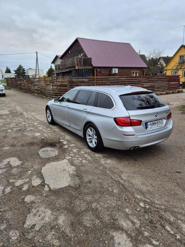 Grey BMW 520 2012 in Ariogala, with an engine capacity of 2.00 L and mileage of 370 thousand km for 6550 €, photo 6 on AUTOMOTO.COM.LV