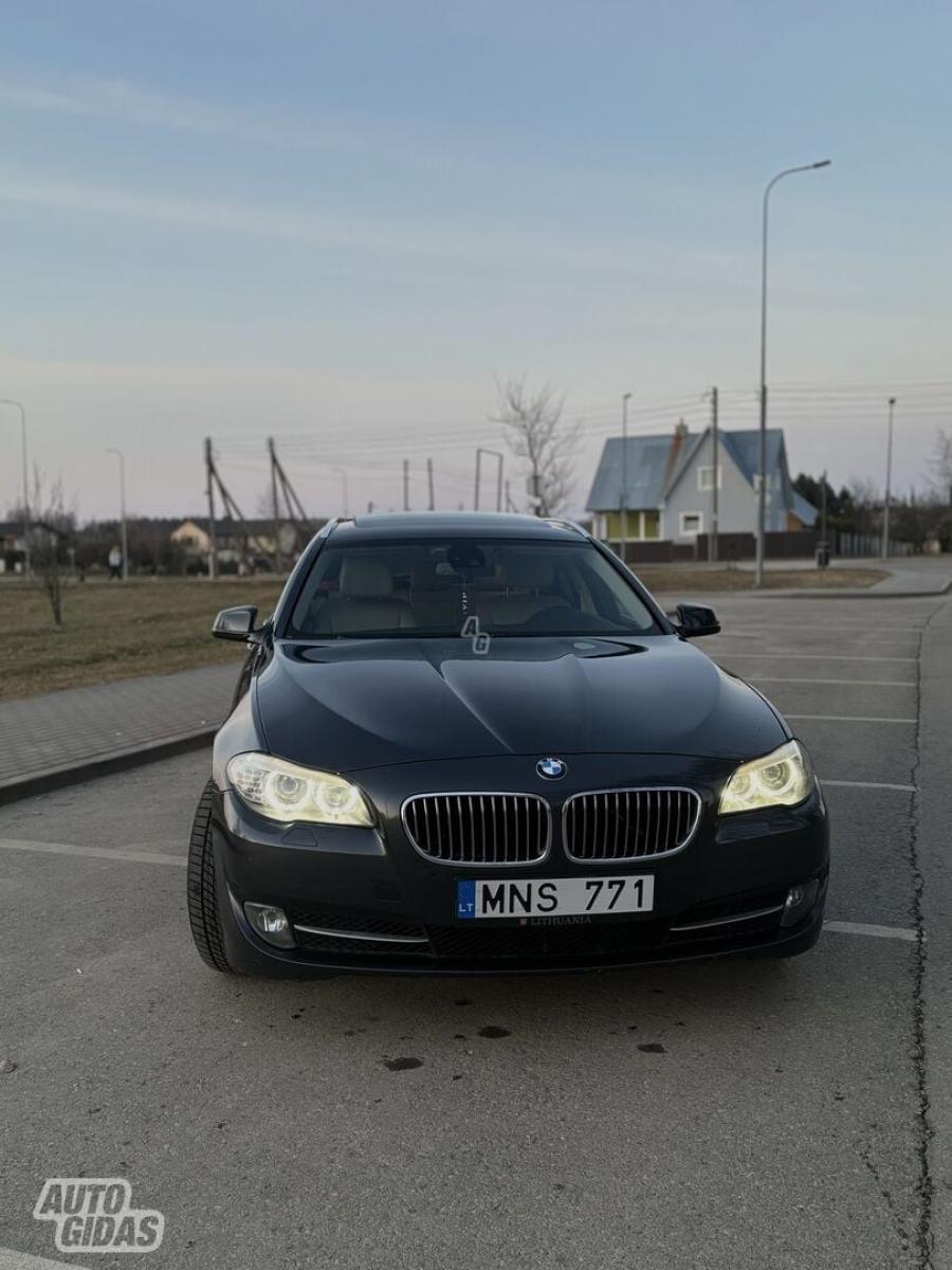 Pelēks BMW 520 2012 Širvintos, ar dzinēja tilpumu 2.00 L un nobraukumu 300 tūkst. km par 8200 €, foto 1 vietnē AUTOMOTO.COM.LV