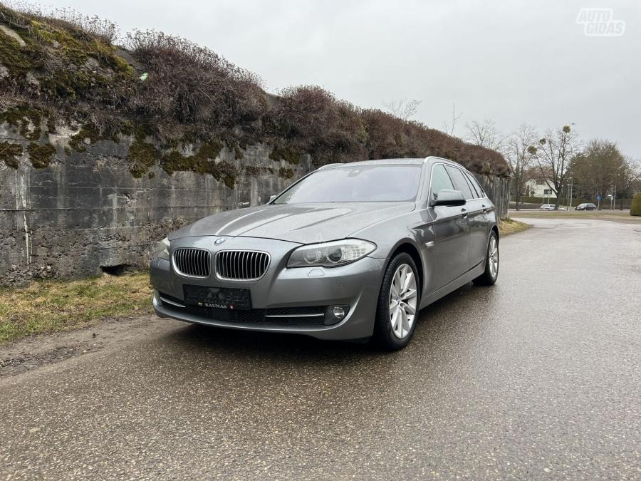 Grey BMW 520 2012 in Kaunas, with an engine capacity of 2.00 L and mileage of 316 thousand km for 9999 €, photo 1 on AUTOMOTO.COM.LV