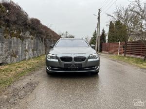 Grey BMW 520 2012 in Kaunas, with an engine capacity of 2.00 L and mileage of 316 thousand km for 9999 €, photo 3 on AUTOMOTO.COM.LV