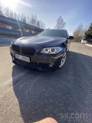 Grey BMW 520 2012 in Riga, with an engine capacity of 2.00 L and mileage of 340 thousand km for 6660 €, photo 3 on AUTOMOTO.COM.LV