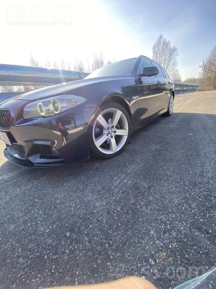 Grey BMW 520 2012 in Riga, with an engine capacity of 2.00 L and mileage of 340 thousand km for 6660 €, photo 4 on AUTOMOTO.COM.LV