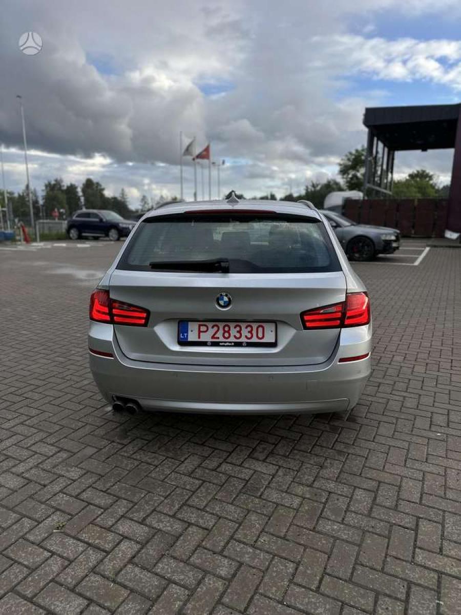 Grey BMW 520 2012 in Kaunas, with an engine capacity of 2.00 L and mileage of 401 thousand km for 5900 €, photo 7 on AUTOMOTO.COM.LV