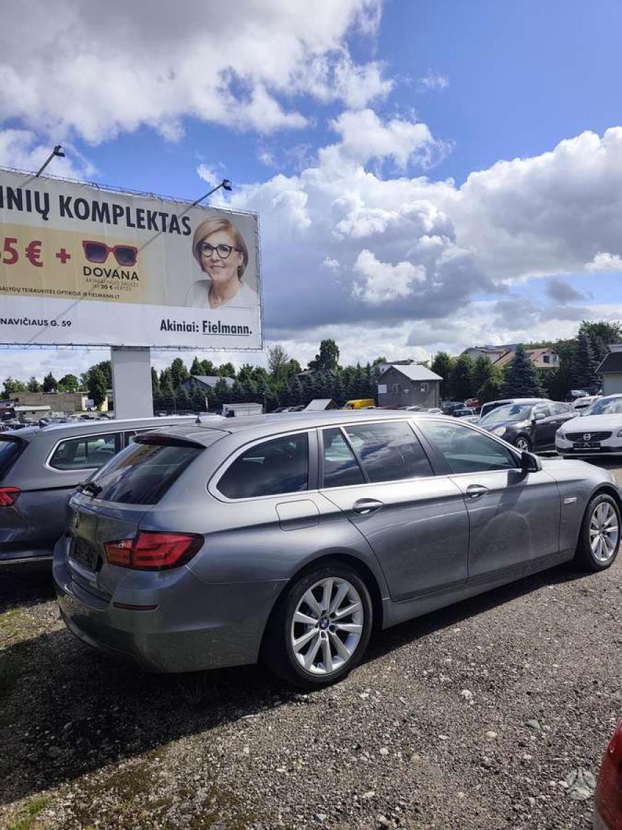 Grey BMW 520 2012 in Utena, with an engine capacity of 2.00 L and mileage of 387 thousand km for 5600 €, photo 5 on AUTOMOTO.COM.LV