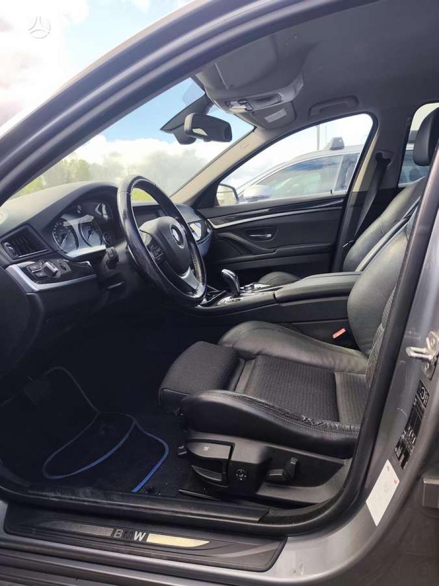 Grey BMW 520 2012 in Utena, with an engine capacity of 2.00 L and mileage of 387 thousand km for 5600 €, photo 7 on AUTOMOTO.COM.LV