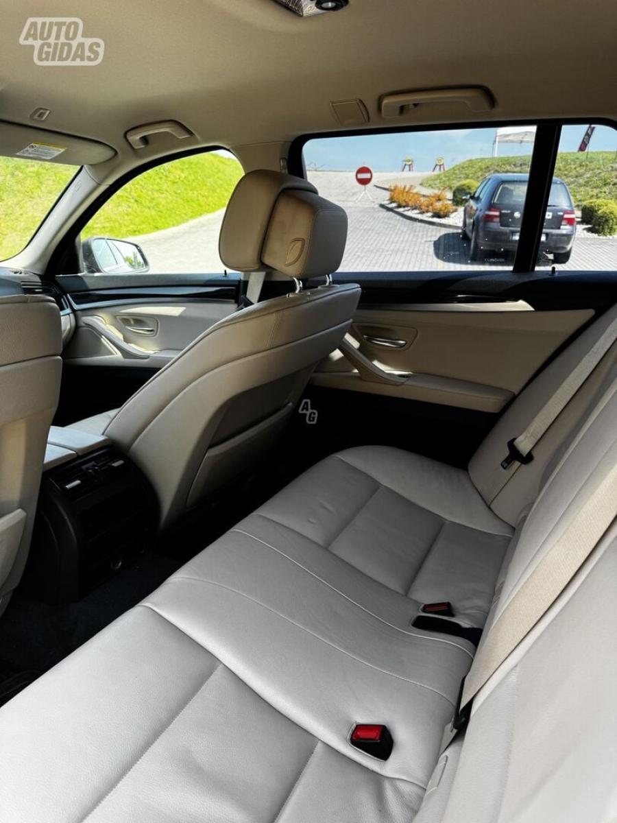 Grey BMW 520 2012 in Anyksciai, with an engine capacity of 2.00 L and mileage of 282 thousand km for 8500 €, photo 14 on AUTOMOTO.COM.LV