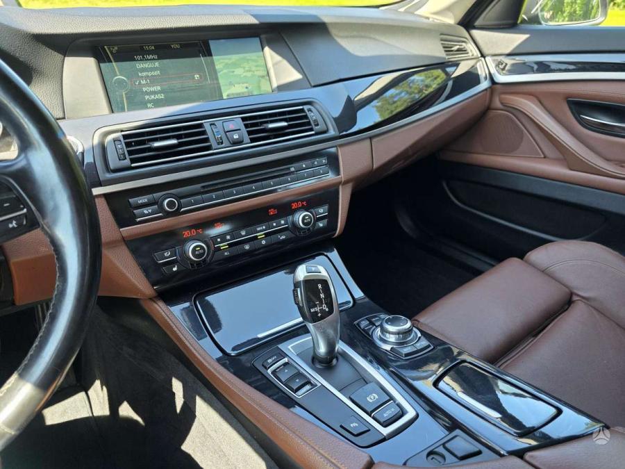 Pelēks BMW 520 2012 Telšiai, ar dzinēja tilpumu 2.00 L un nobraukumu 290 tūkst. km par 7200 €, foto 37 vietnē AUTOMOTO.COM.LV