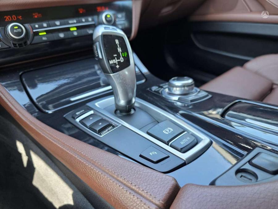 Pelēks BMW 520 2012 Telšiai, ar dzinēja tilpumu 2.00 L un nobraukumu 290 tūkst. km par 7200 €, foto 38 vietnē AUTOMOTO.COM.LV