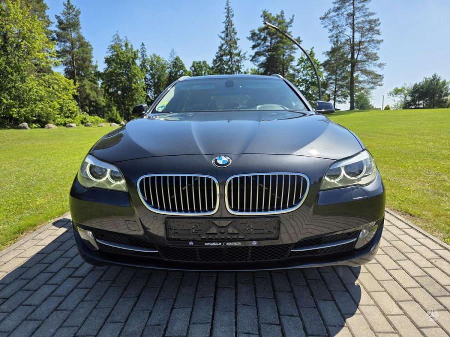 Pelēks BMW 520 2012 Telšiai, ar dzinēja tilpumu 2.00 L un nobraukumu 290 tūkst. km par 7200 €, foto 46 vietnē AUTOMOTO.COM.LV