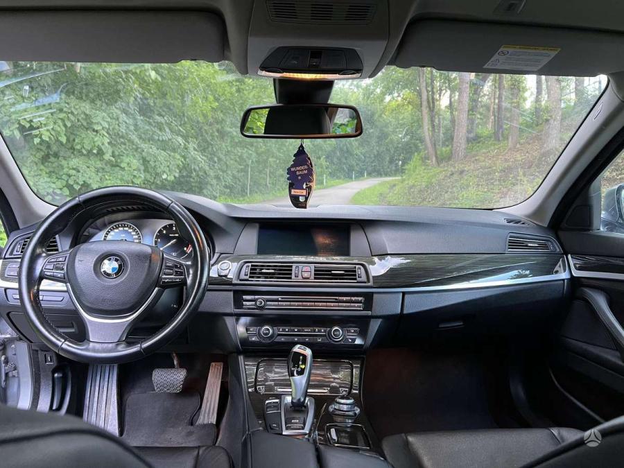 Grey BMW 520 2012 in Kaunas, with an engine capacity of 2.00 L and mileage of 321 thousand km for 8500 €, photo 10 on AUTOMOTO.COM.LV