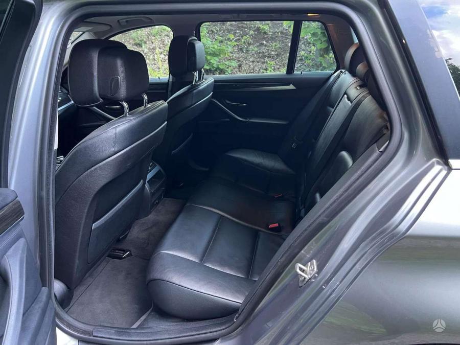 Grey BMW 520 2012 in Kaunas, with an engine capacity of 2.00 L and mileage of 321 thousand km for 8500 €, photo 12 on AUTOMOTO.COM.LV