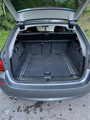 Grey BMW 520 2012 in Kaunas, with an engine capacity of 2.00 L and mileage of 321 thousand km for 8500 €, photo 13 on AUTOMOTO.COM.LV