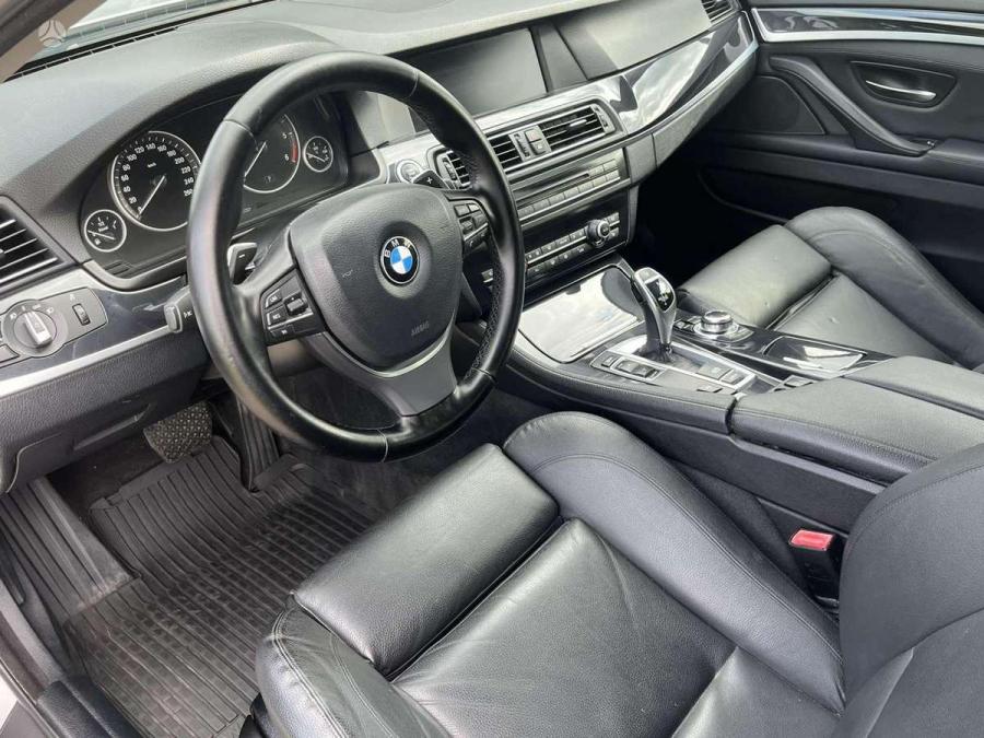 Grey BMW 520 2012 in Jonava, with an engine capacity of 2.00 L and mileage of 341 thousand km for 6900 €, photo 18 on AUTOMOTO.COM.LV
