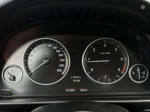Grey BMW 520 2012 in Jonava, with an engine capacity of 2.00 L and mileage of 341 thousand km for 6900 €, photo 21 on AUTOMOTO.COM.LV