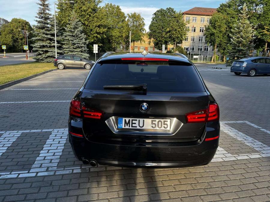 Grey BMW 520 2012 in Siauliai, with an engine capacity of 2.00 L and mileage of 340 thousand km for 7900 €, photo 7 on AUTOMOTO.COM.LV