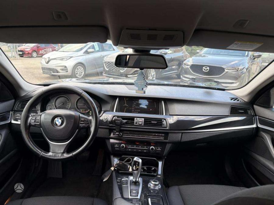 Grey BMW 520 2012 in Radviliskis, with an engine capacity of 2.00 L and mileage of 340 thousand km for 6750 €, photo 12 on AUTOMOTO.COM.LV