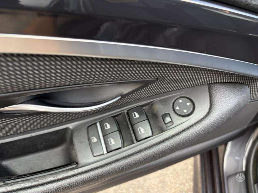 Grey BMW 520 2012 in Radviliskis, with an engine capacity of 2.00 L and mileage of 340 thousand km for 6750 €, photo 15 on AUTOMOTO.COM.LV