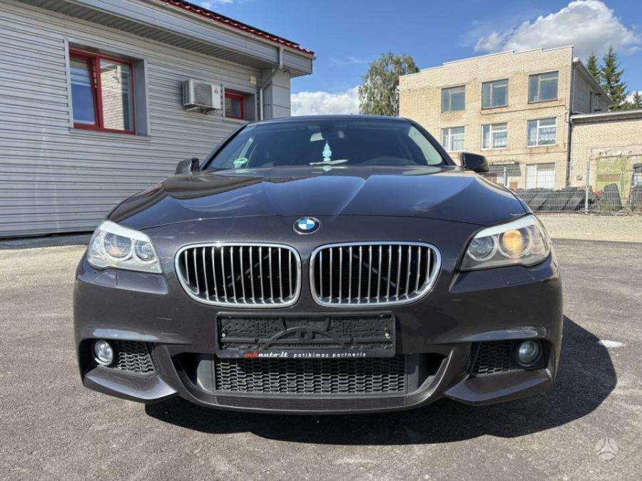Grey BMW 520 2012 in Radviliskis, with an engine capacity of 2.00 L and mileage of 340 thousand km for 6750 €, photo 6 on AUTOMOTO.COM.LV
