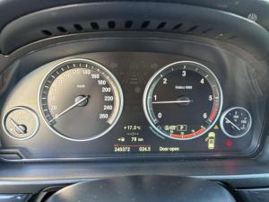 Grey BMW 520 2012 in Radviliskis, with an engine capacity of 2.00 L and mileage of 340 thousand km for 6750 €, photo 16 on AUTOMOTO.COM.LV