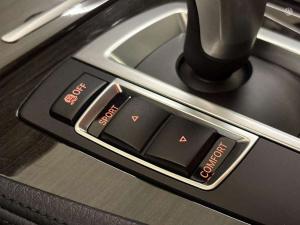 Grey BMW 520 2012 in Marijampole, with an engine capacity of 2.00 L and mileage of 312 thousand km for 9999 €, photo 17 on AUTOMOTO.COM.LV