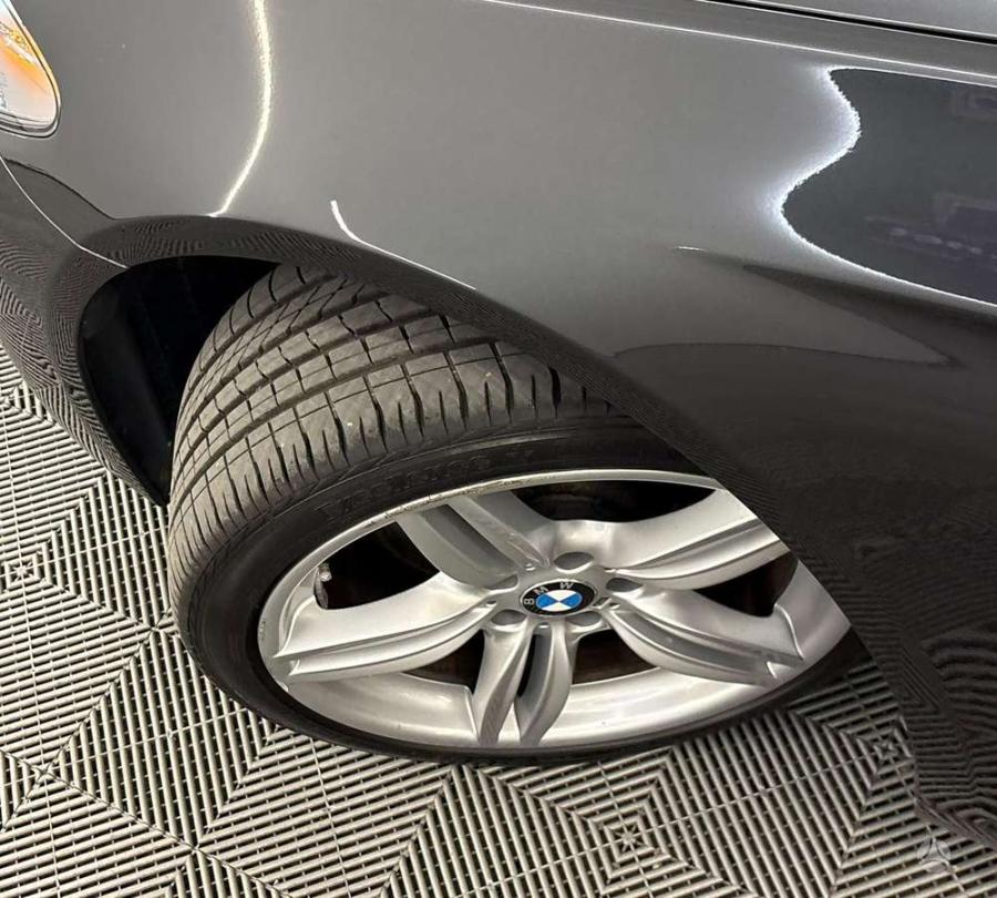 Grey BMW 520 2012 in Marijampole, with an engine capacity of 2.00 L and mileage of 312 thousand km for 9999 €, photo 19 on AUTOMOTO.COM.LV