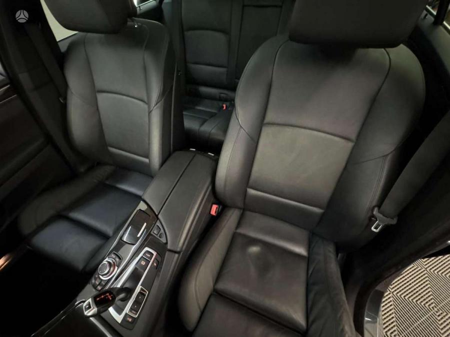 Grey BMW 520 2012 in Marijampole, with an engine capacity of 2.00 L and mileage of 312 thousand km for 9999 €, photo 24 on AUTOMOTO.COM.LV