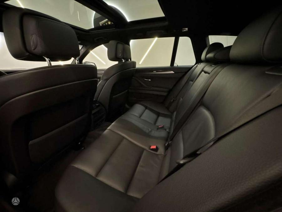 Grey BMW 520 2012 in Marijampole, with an engine capacity of 2.00 L and mileage of 312 thousand km for 9999 €, photo 25 on AUTOMOTO.COM.LV