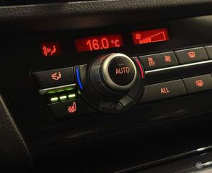 Grey BMW 520 2012 in Marijampole, with an engine capacity of 2.00 L and mileage of 218 thousand km for 8750 €, photo 15 on AUTOMOTO.COM.LV