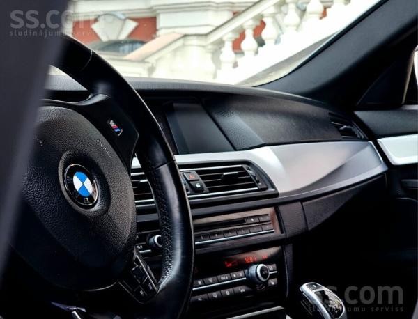 Pelēks BMW 520 2012 Jelgava, ar dzinēja tilpumu 2.00 L un nobraukumu 0 tūkst. km par 8990 €, foto 10 vietnē AUTOMOTO.COM.LV