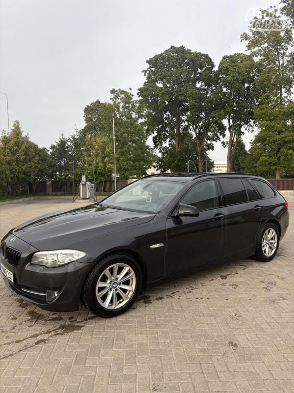 Grey BMW 520 2012 in Taurage, with an engine capacity of 2.00 L and mileage of 269 thousand km for 6450 €, photo 3 on AUTOMOTO.COM.LV
