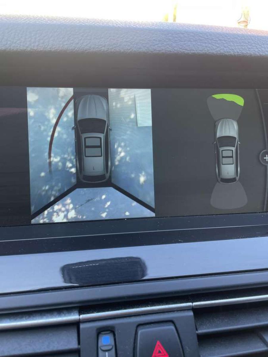 Grey BMW 520 2012 in Sakiai, with an engine capacity of 2.00 L and mileage of 232 thousand km for 8900 €, photo 11 on AUTOMOTO.COM.LV