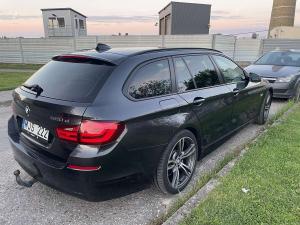 Grey BMW 520 2012 in Sakiai, with an engine capacity of 2.00 L and mileage of 232 thousand km for 8900 €, photo 16 on AUTOMOTO.COM.LV