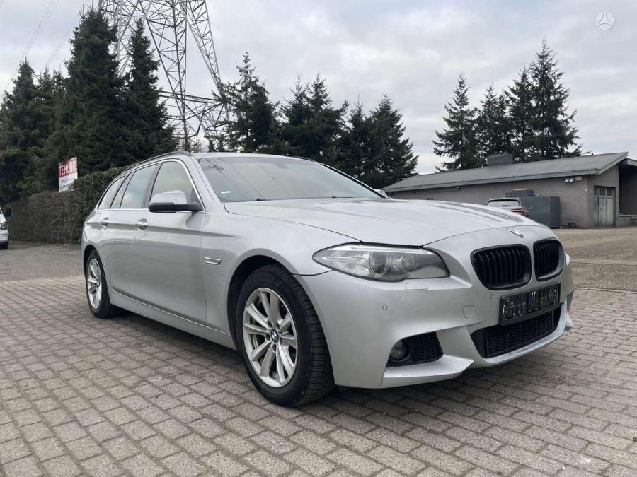 Grey BMW 520 2013 in Marijampole, with an engine capacity of 2.00 L and mileage of 284 thousand km for 5850 €, photo 4 on AUTOMOTO.COM.LV