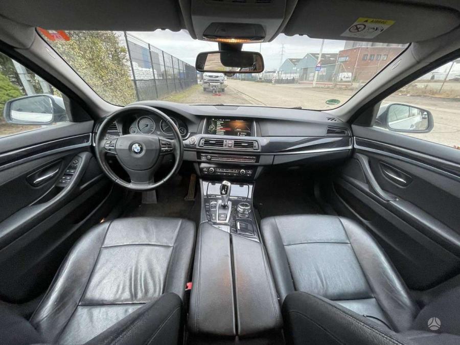Grey BMW 520 2013 in Marijampole, with an engine capacity of 2.00 L and mileage of 284 thousand km for 5850 €, photo 13 on AUTOMOTO.COM.LV